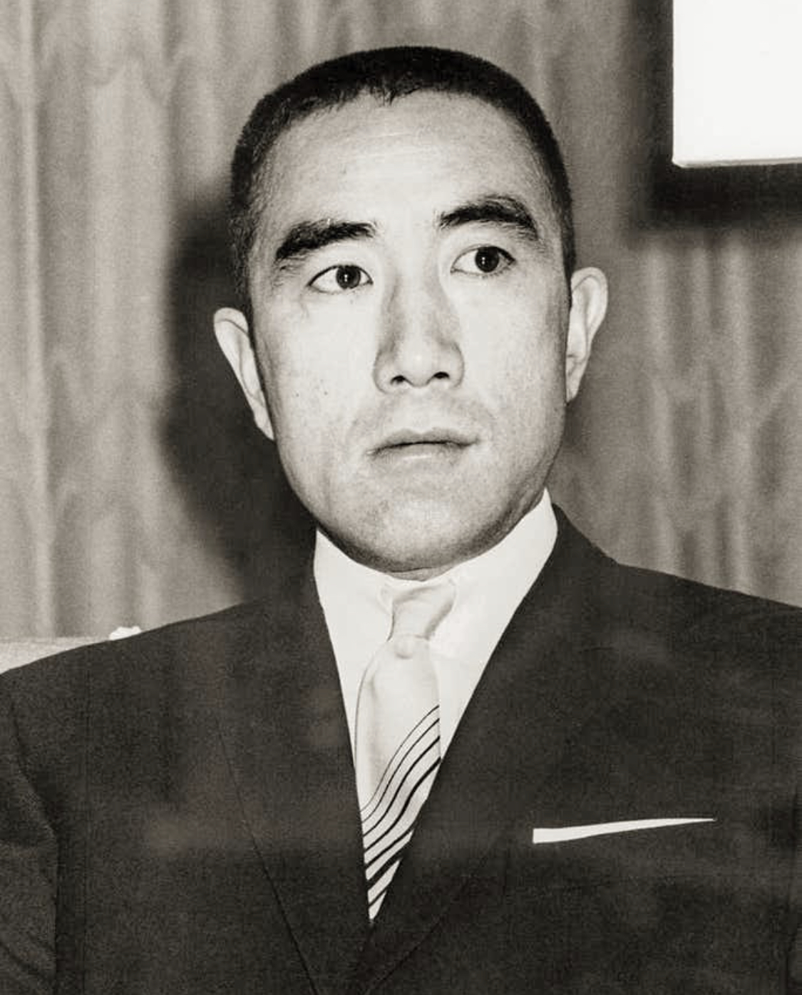 Sun and Steel - Thick As Thieves